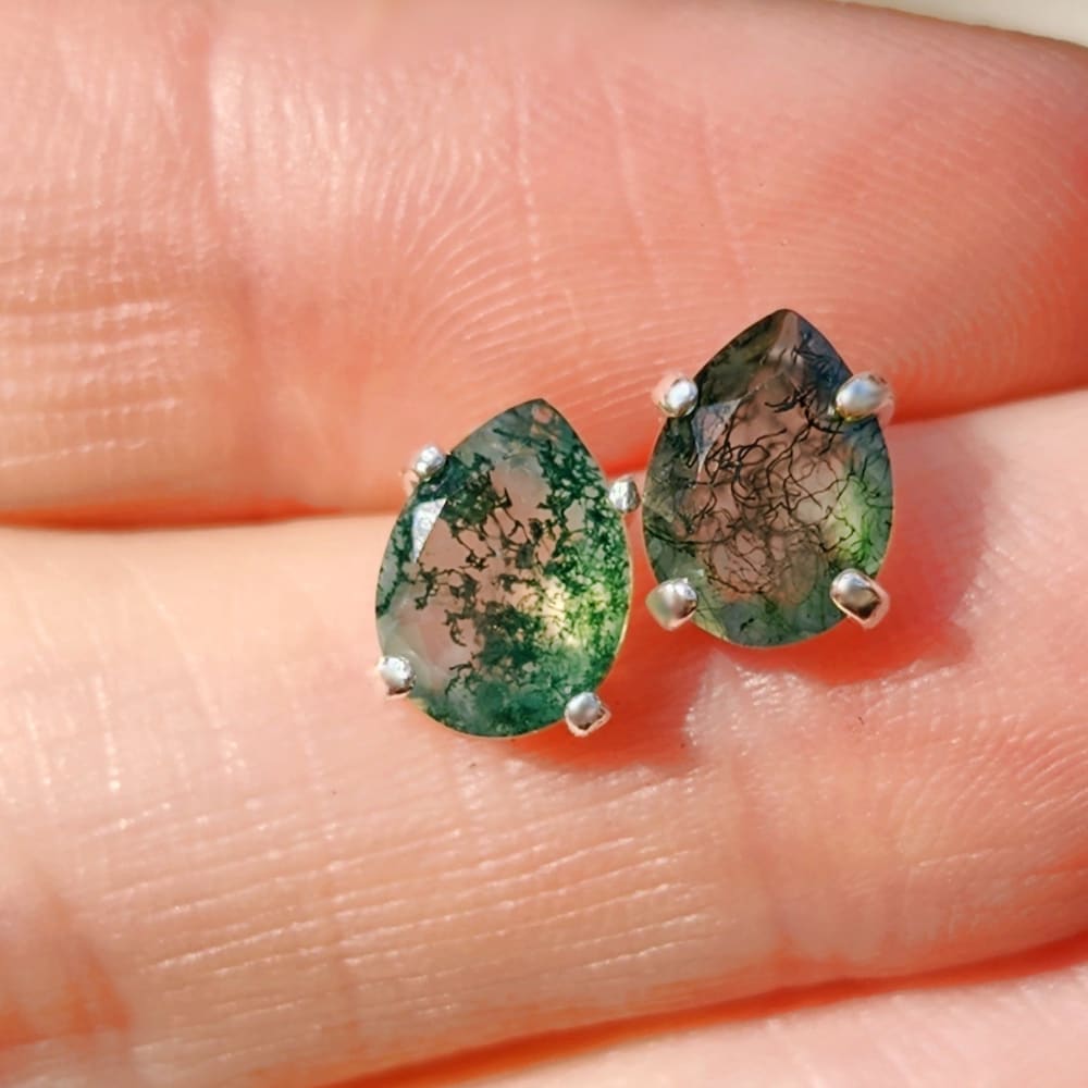 Moss green earrings store